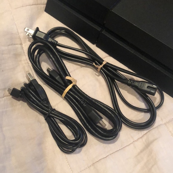 Video Games & Consoles | Ps4 First Generation With Controller And Cords ...